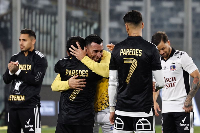 La fiesta de Colo Colo fue completa: retoma el liderato en el retorno ...