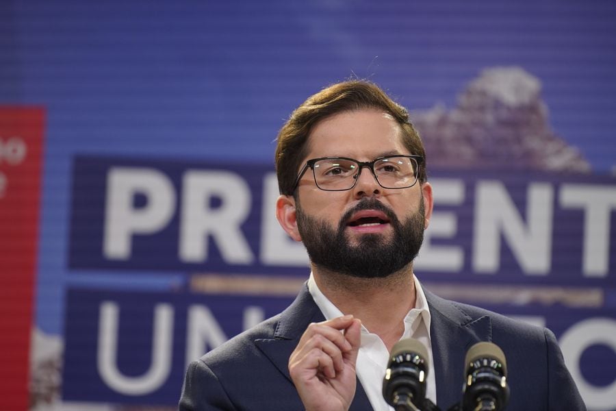 Boric llega tarde a pauta porque estaba en terapia - Noticias de Chile ...