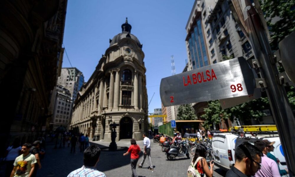 Por qué BICE Inversiones recomienda comprar acciones chilenas ...