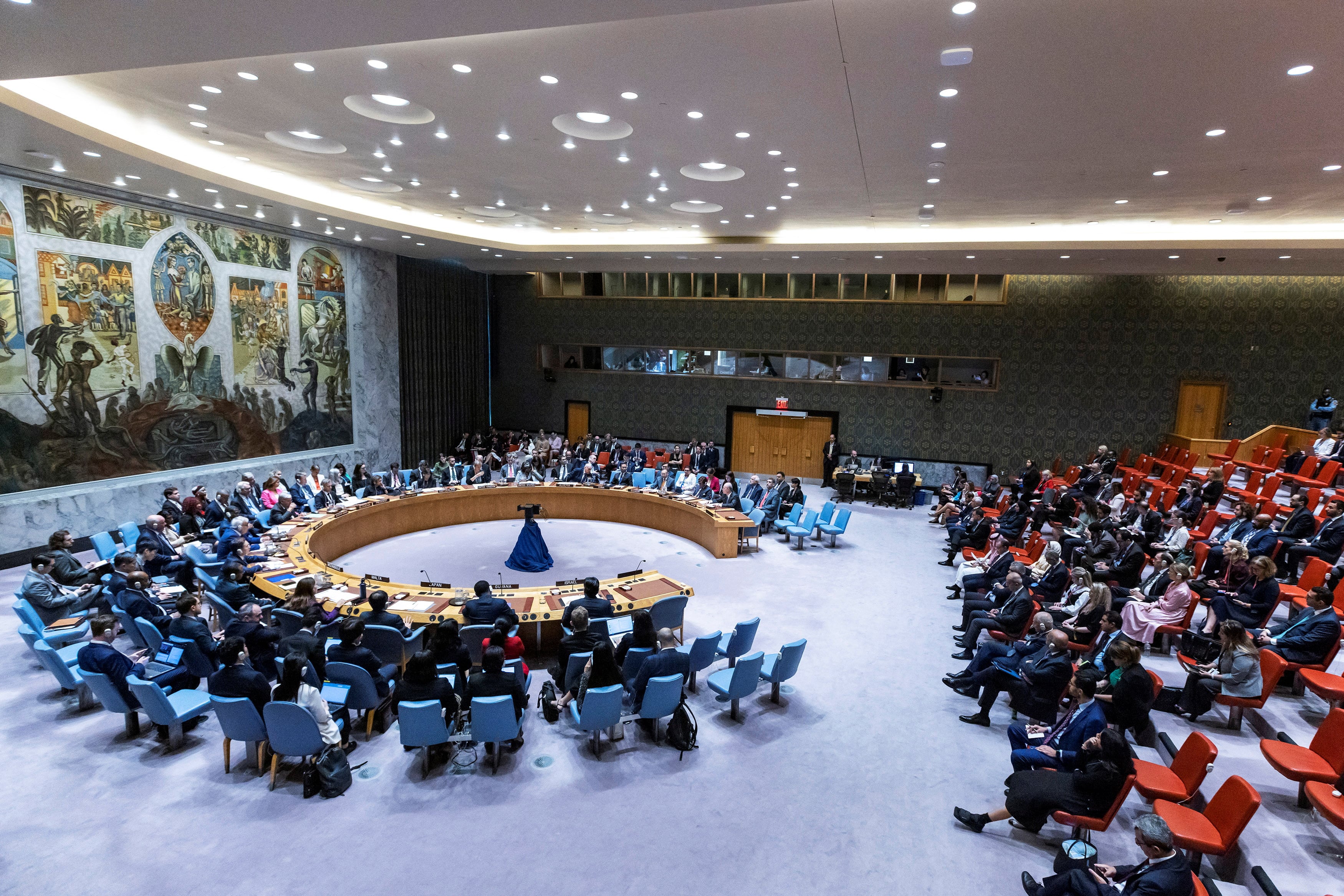 Juan Pablo Sims y la persistente rivalidad entre grandes potencias ...